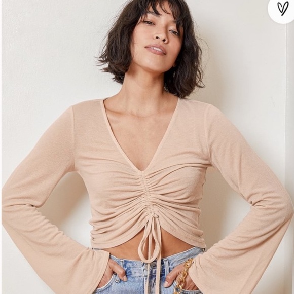 Lulus | Tops | Lulus Ruched Long Sleeve Crop Top | Poshmark